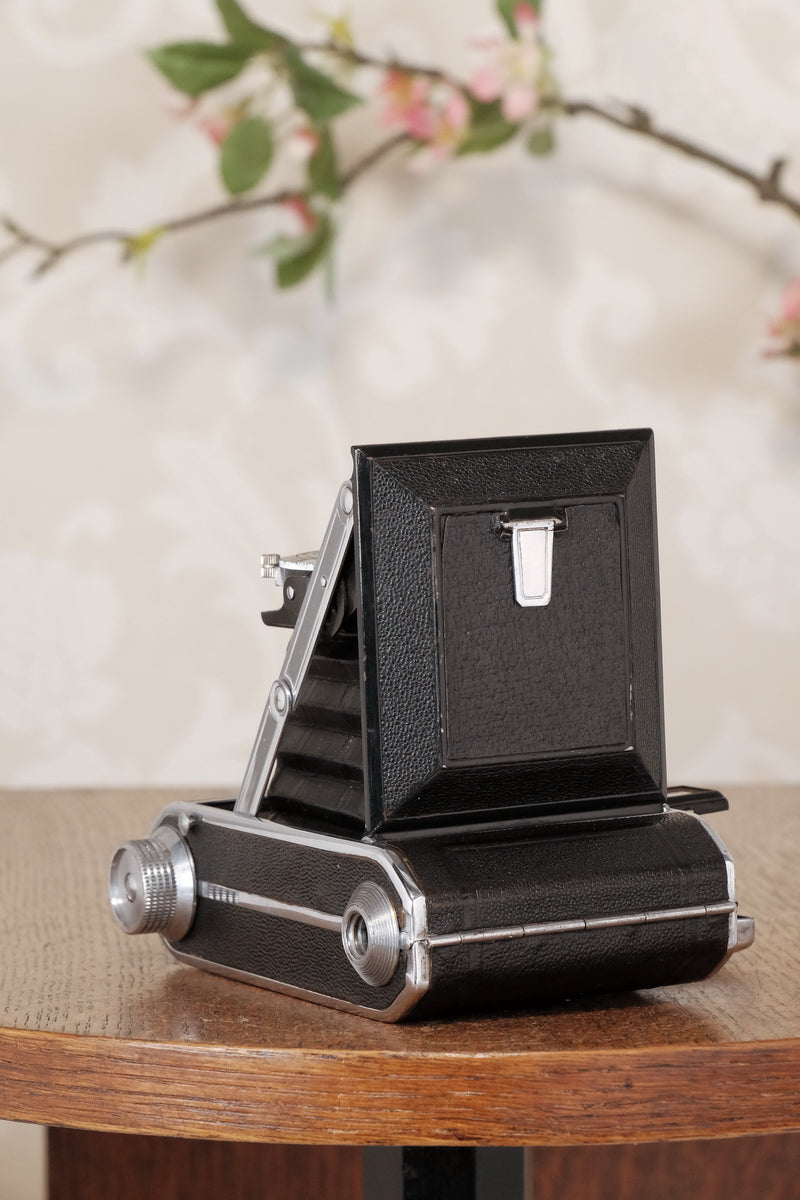 1935 6x4.5 Welta Perle, Freshly Serviced, CLA'd! – Petrakla Classic Cameras