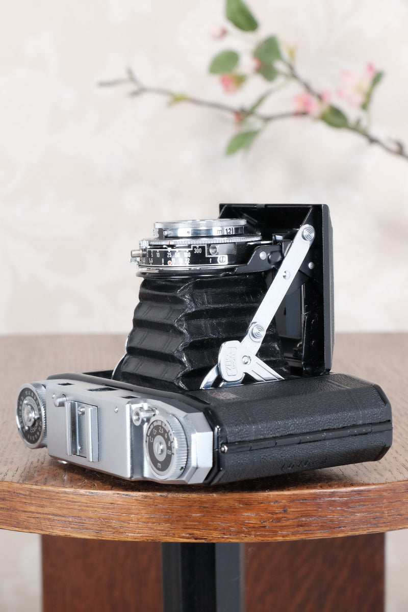 1955 6x6 Zeiss Ikon Mess Ikonta 524/16, with built-in rangefinder, CLA ...