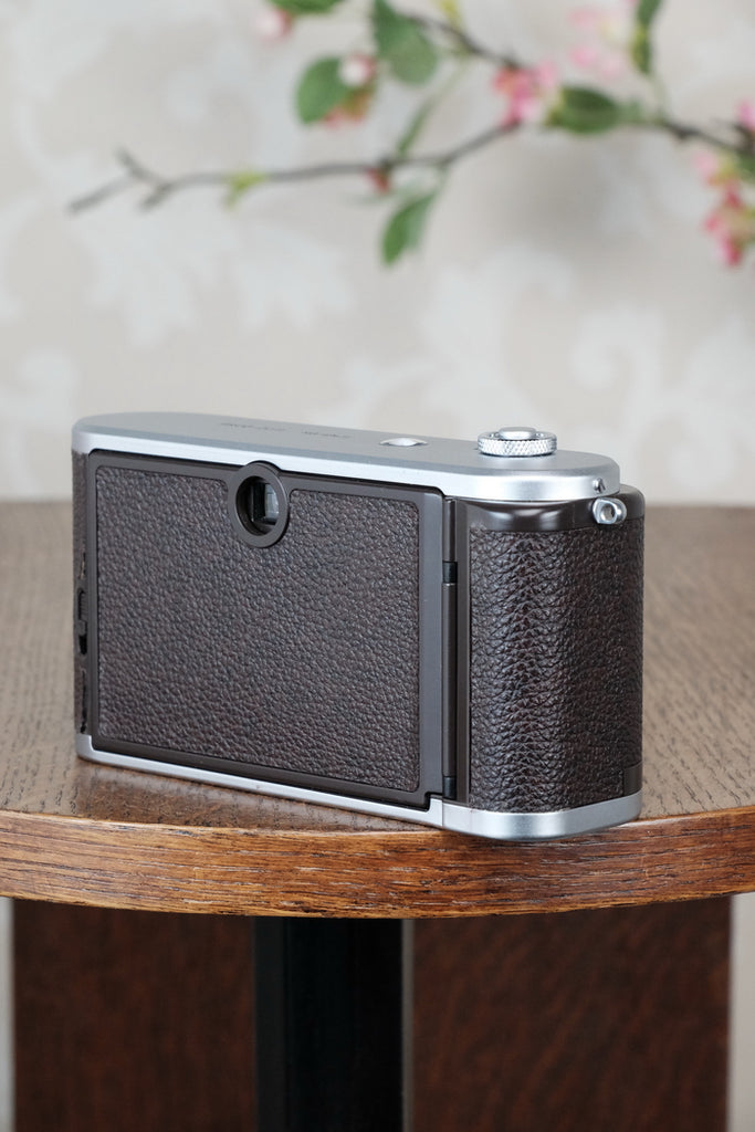 Minolta 35mm Prod 20’s Cult Camera with Original cap, pouch & instruct ...